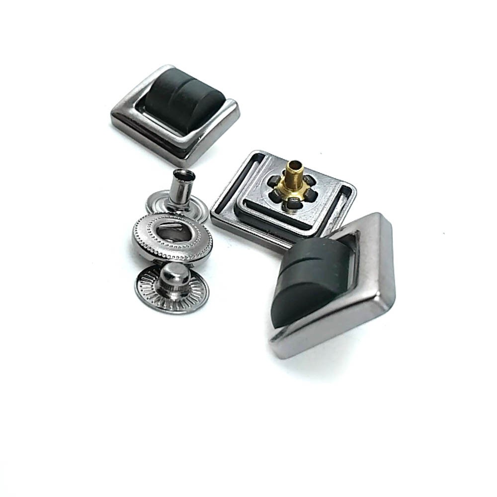 Wholesale Snap Button | Plastic and Metal Design 17 x 20 mm Snap Button